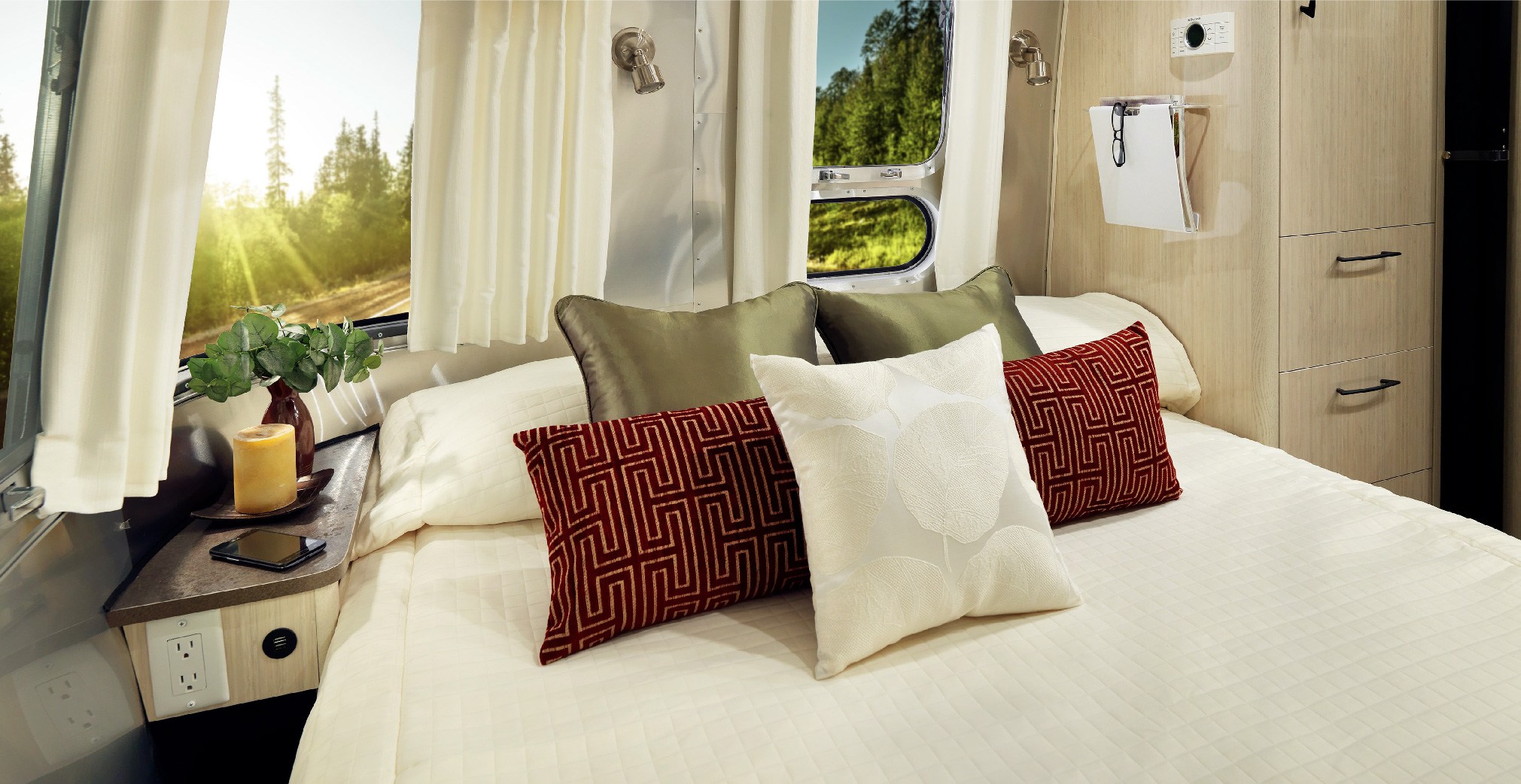 Airstream International Serenity, part 3 - Panoramic windows = sweeping ...