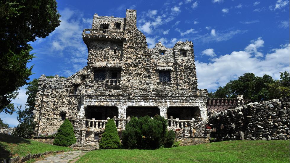 Connecticut's Gillette Castle embraces Autumn - RV Wheel Life