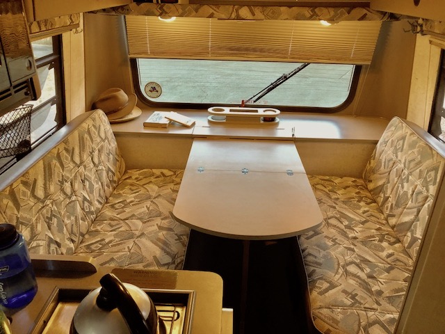 '99 Rialta Classic Hack: Dedicated Bed - RV Wheel Life