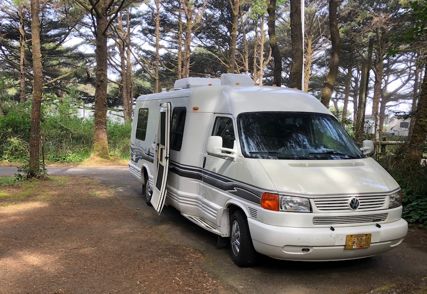 '99 Rialta Classic Hack: Dedicated Bed - RV Wheel Life